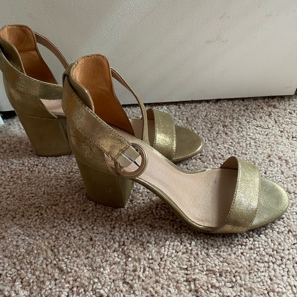 Madewell | Shoes | Madewell Gold Glitter Chunky Heels | Poshmark